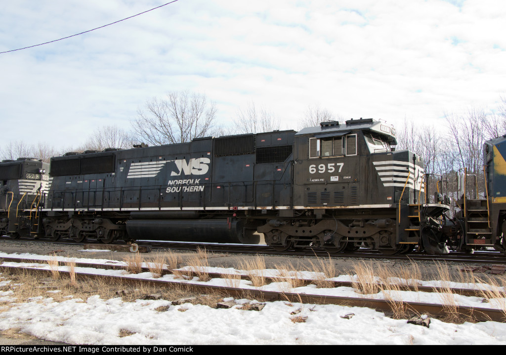 NS 6957